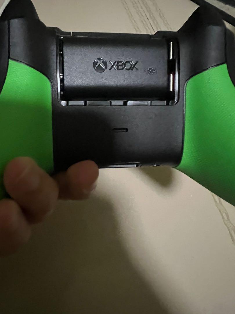Xbox series 20th anniversary controller with Xbox rechargeable battery ...