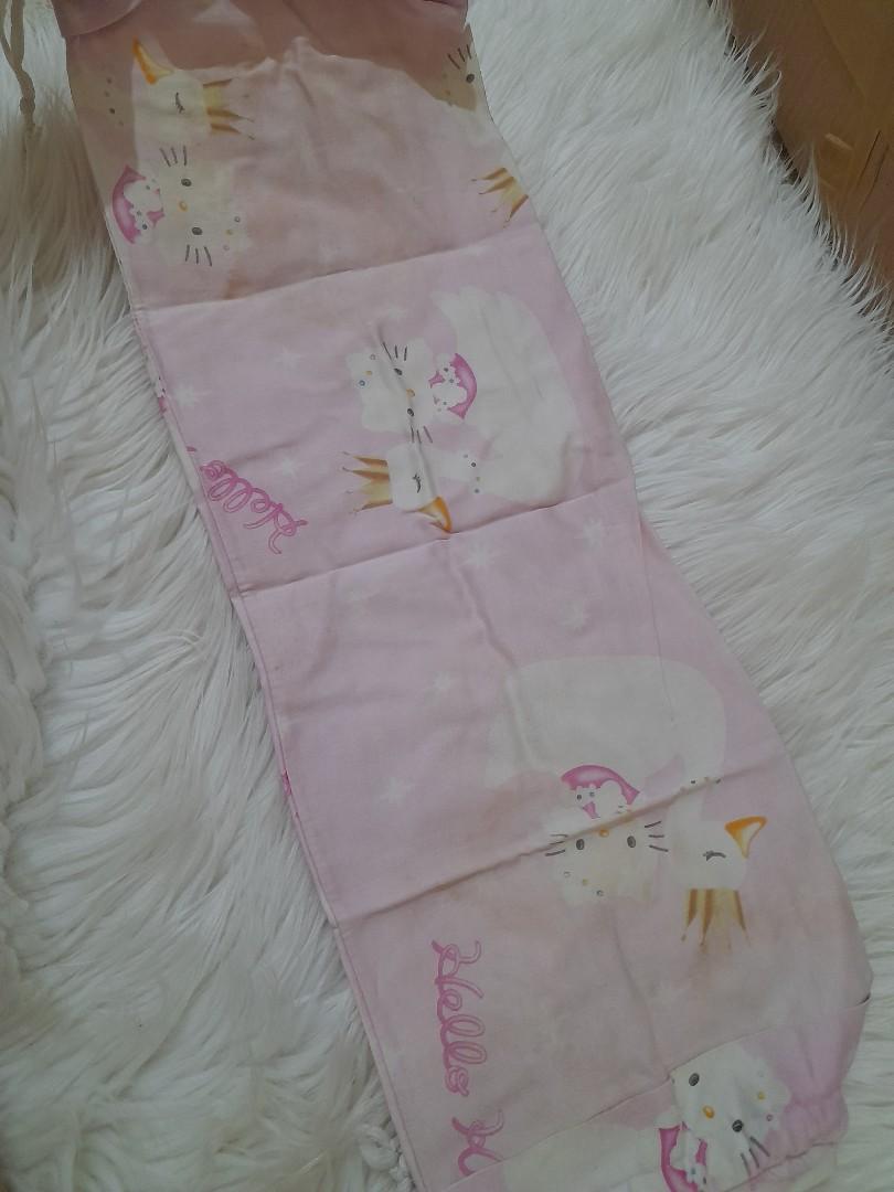 bantal guling hello kitty