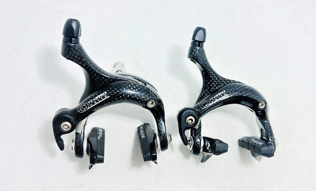 全新 彥豪頂級 TEKTRO Quartz R750 超輕公路車用C夾 夾器 - 碳纖維面, 體育器材, 自行車及配件, 單車在旋轉拍賣