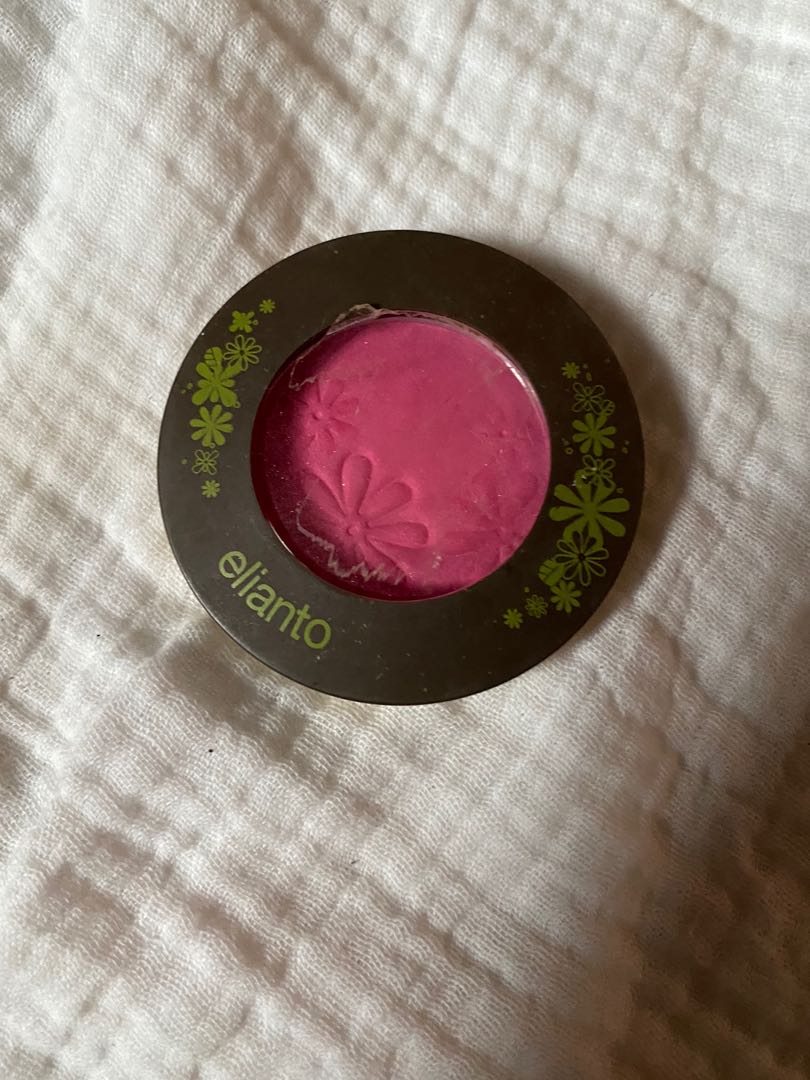 ELIANTO BLUSHER, Beauty & Personal Care, Face, Makeup on Carousell