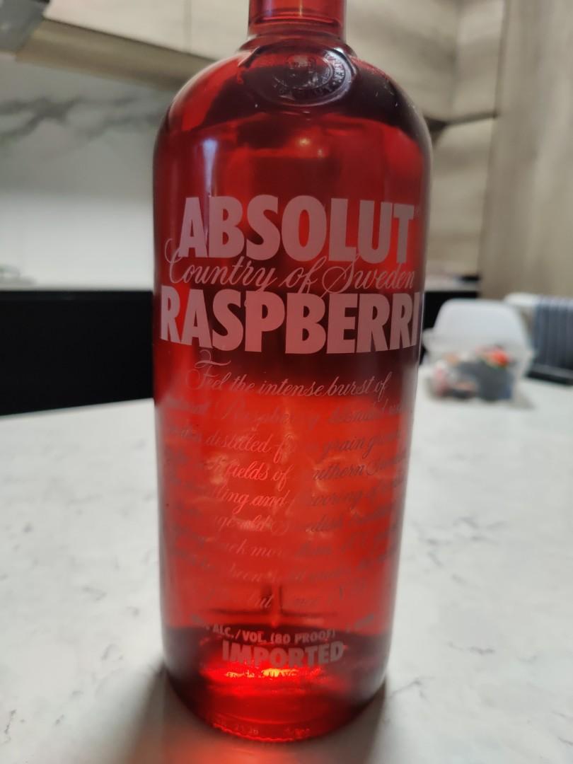 Absolut vodka raspberri 1 liter, Food & Drinks, Alcoholic Beverages on ...