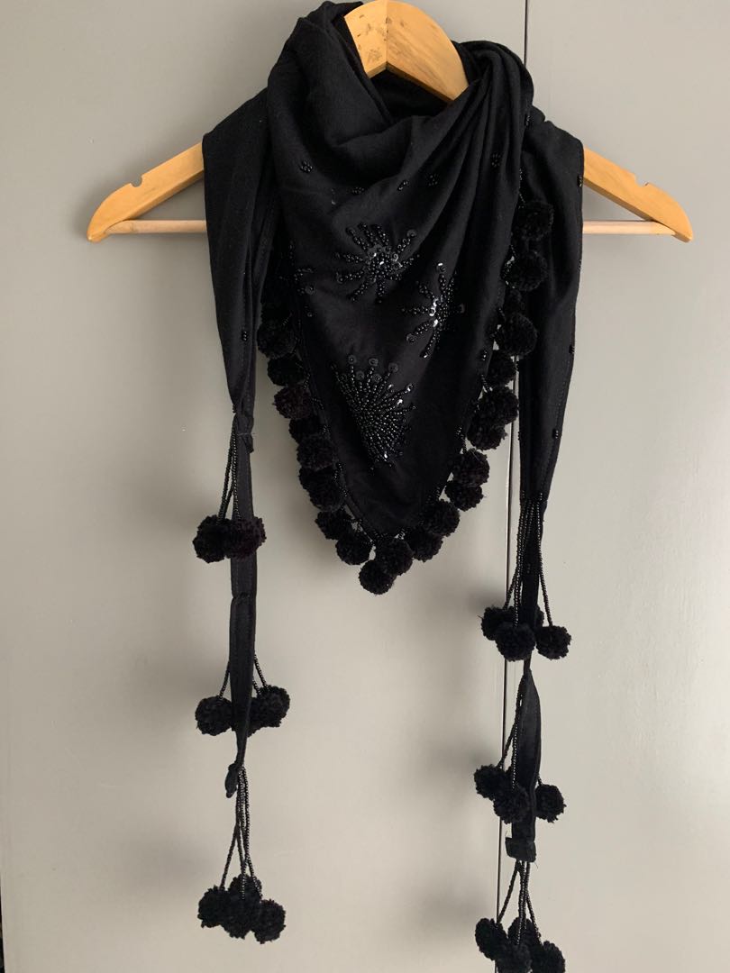all black tangkulo, Women's Fashion, Watches & Accessories, Scarves on ...
