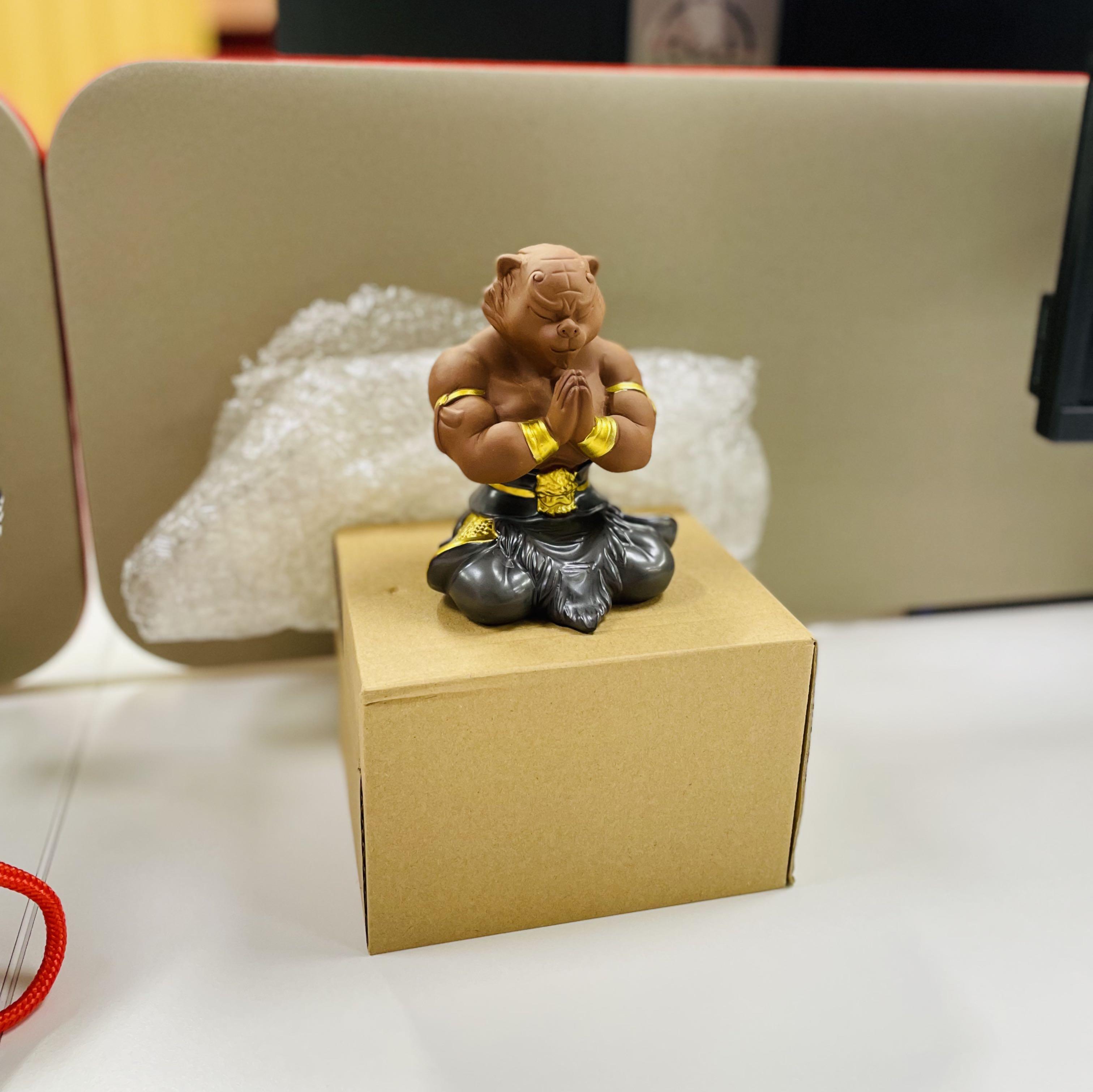 BNIB Auspicious Praying Tiger Figurine, Hobbies & Toys, Memorabilia ...