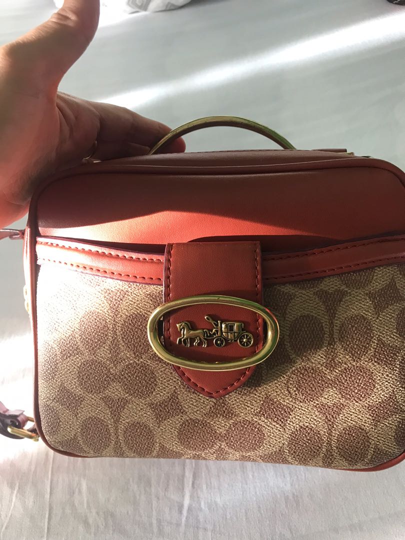 Coach riley lunchbox bag, Women's Fashion, Bags & Wallets, Cross-body ...