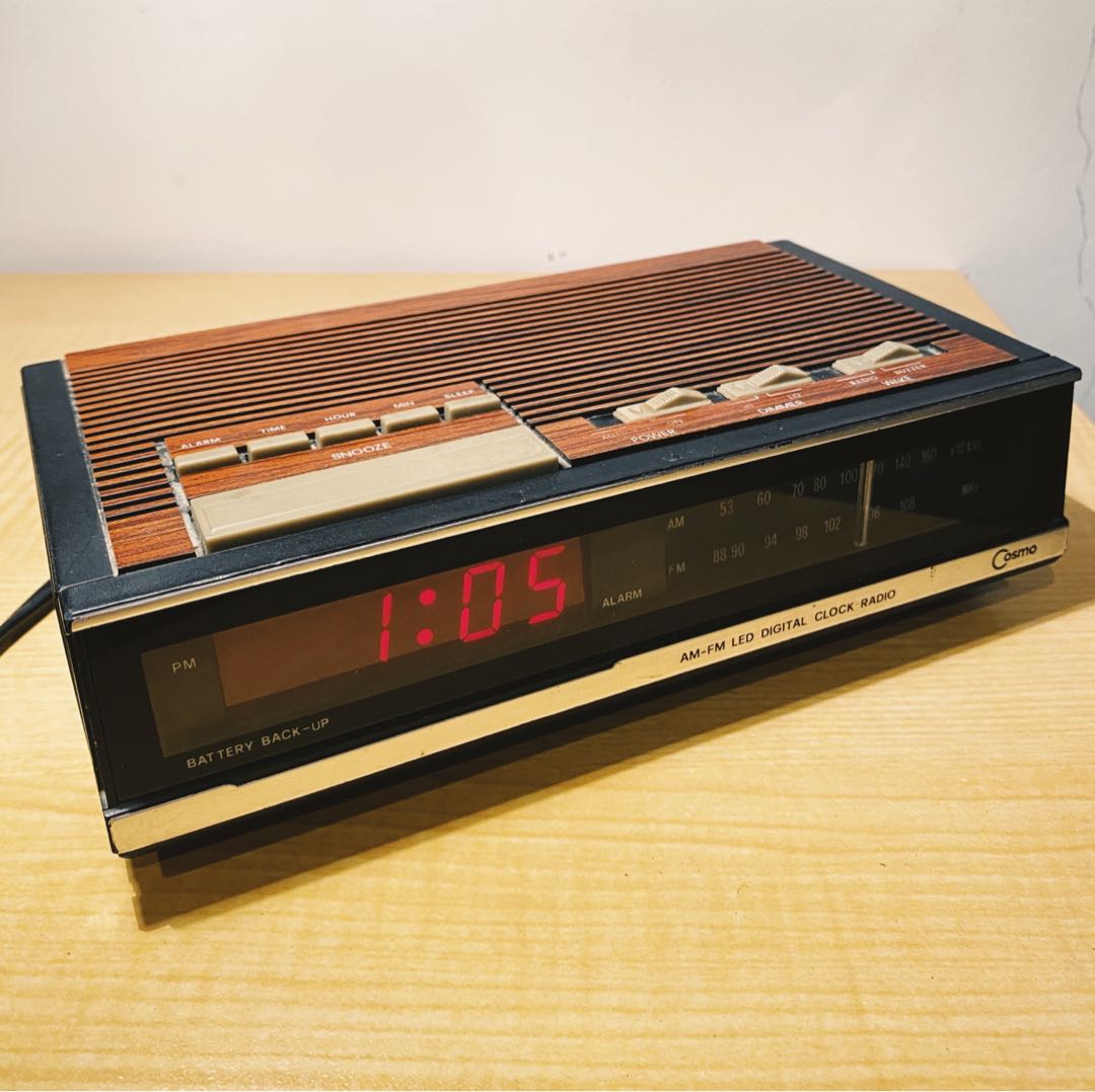 Cosmo CR 2001A Radio Alarm Clock Vintage, Furniture & Home Living, Home ...