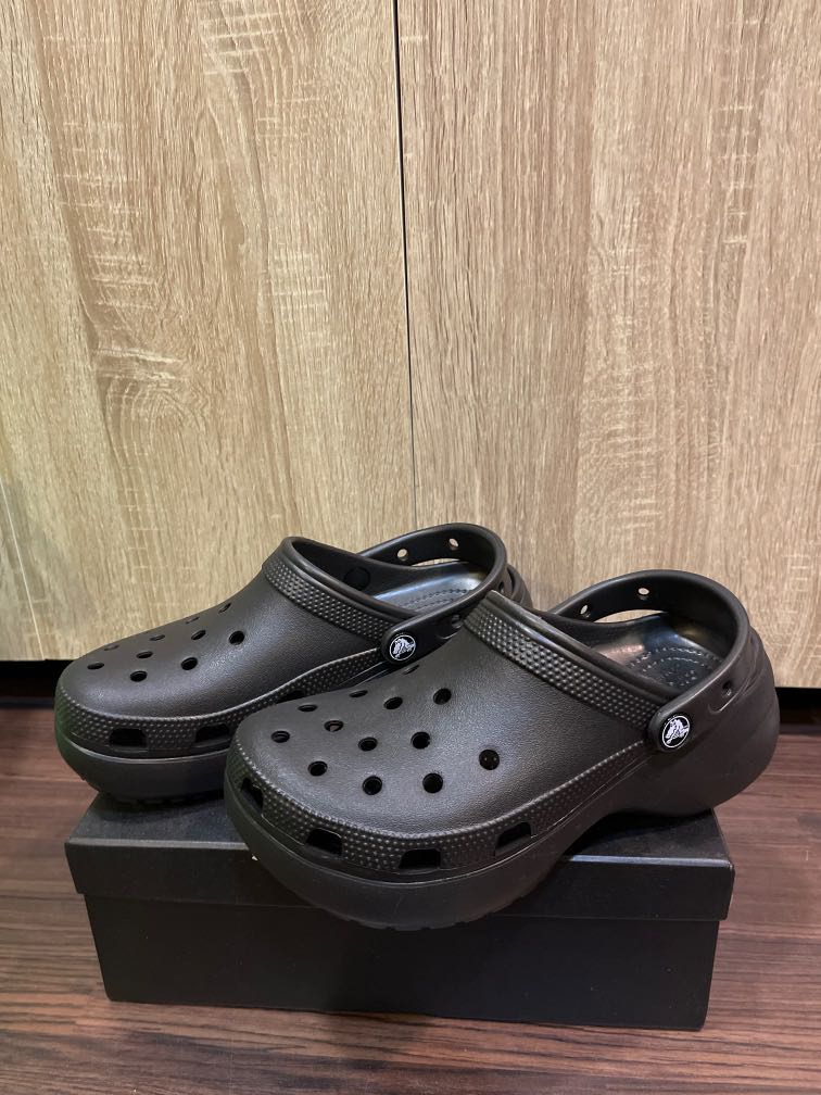 Crocs Classic Platform Clogs in black, Men's Fashion, Footwear ...