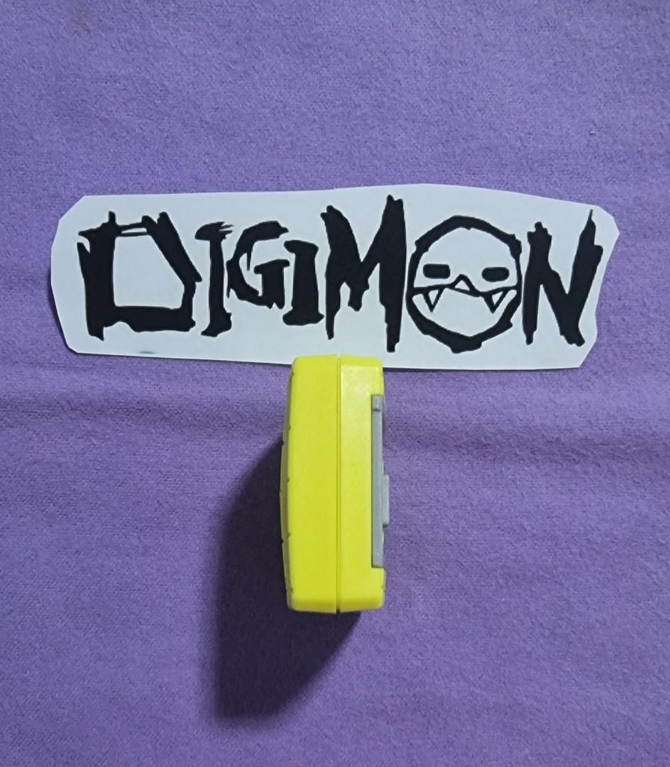 Digimon V1 Yellow (Eng Ver) (1997) (US), Hobbies & Toys, Memorabilia ...