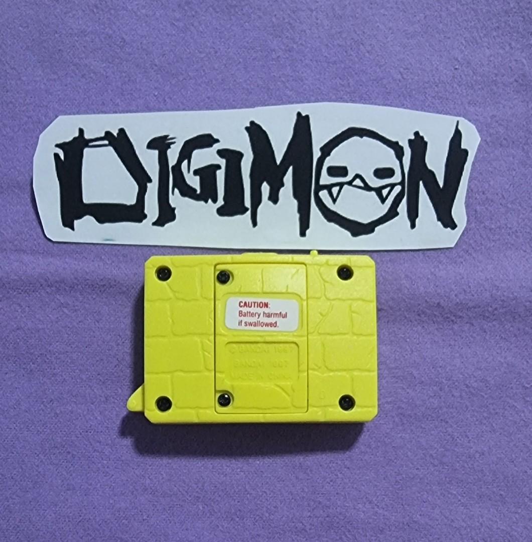 Digimon V1 Yellow (Eng Ver) (1997) (US), Hobbies & Toys, Memorabilia ...