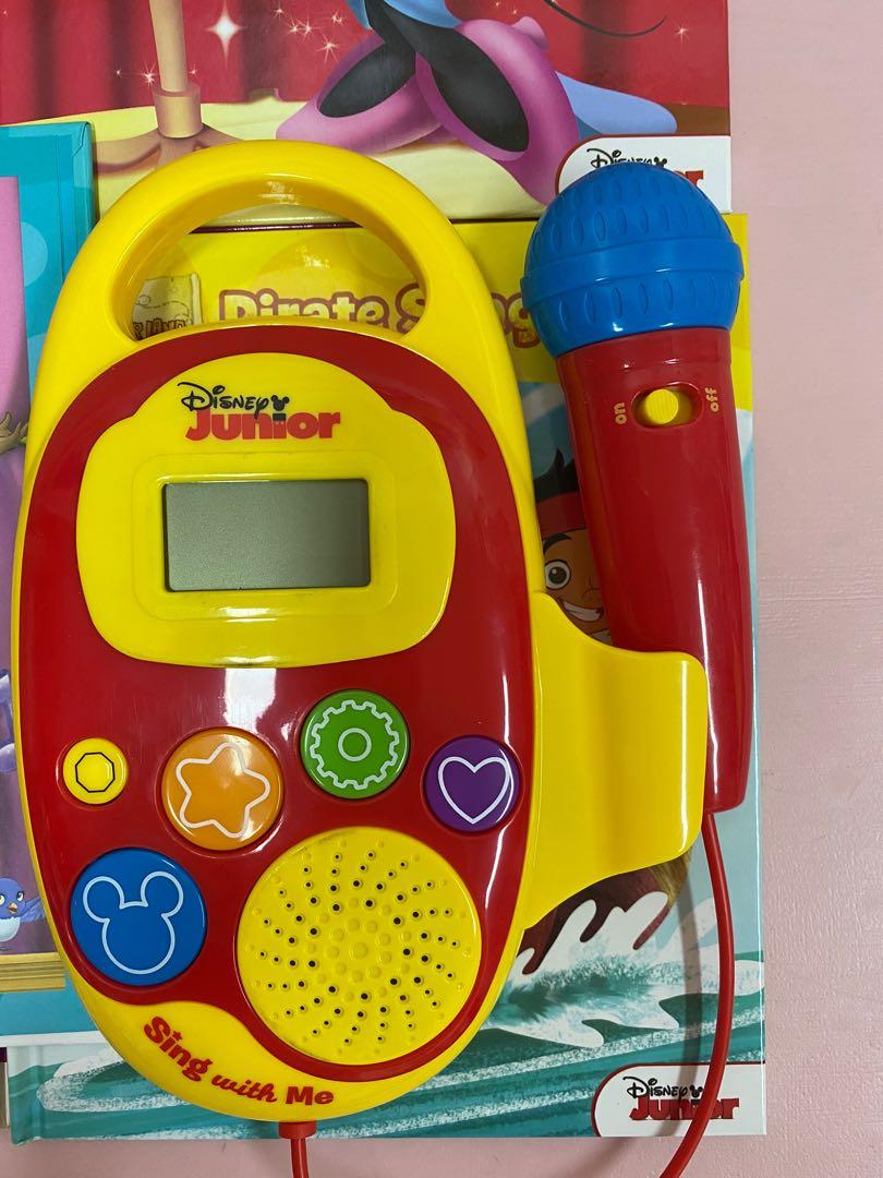 Disney Junior Sing Along Music Player and 8-book library, 興趣及遊戲, 玩具 ...