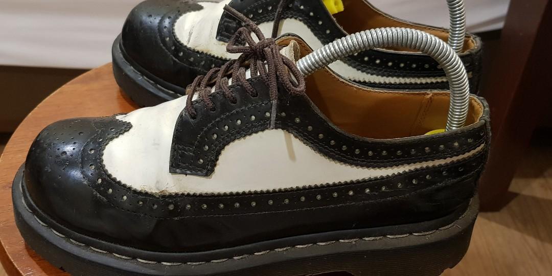 Dr Martens Wingtip, Men's Fashion, Footwear, Casual shoes on Carousell