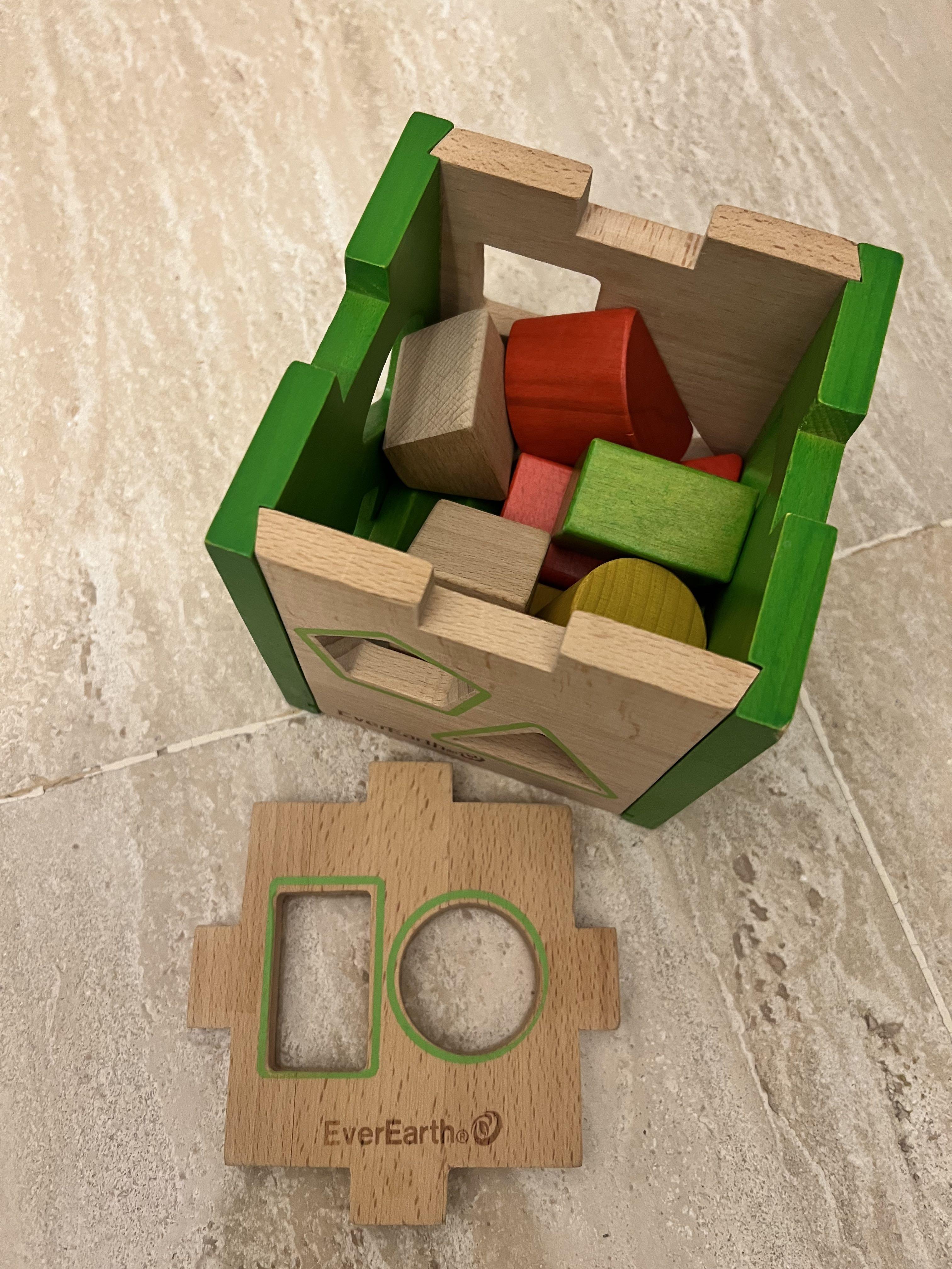 EverEarth Shape Sorter Box, Babies & Kids, Infant Playtime on Carousell