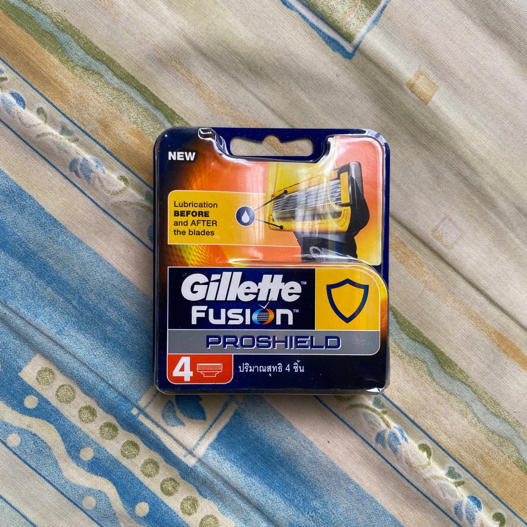 Gillette Razor Cartridge Refill - Fusion Proshield, Beauty & Personal ...