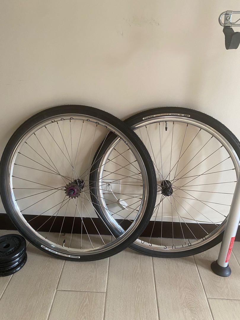 Hplus Son Archetype wheelset, Sports Equipment, Bicycles & Parts ...