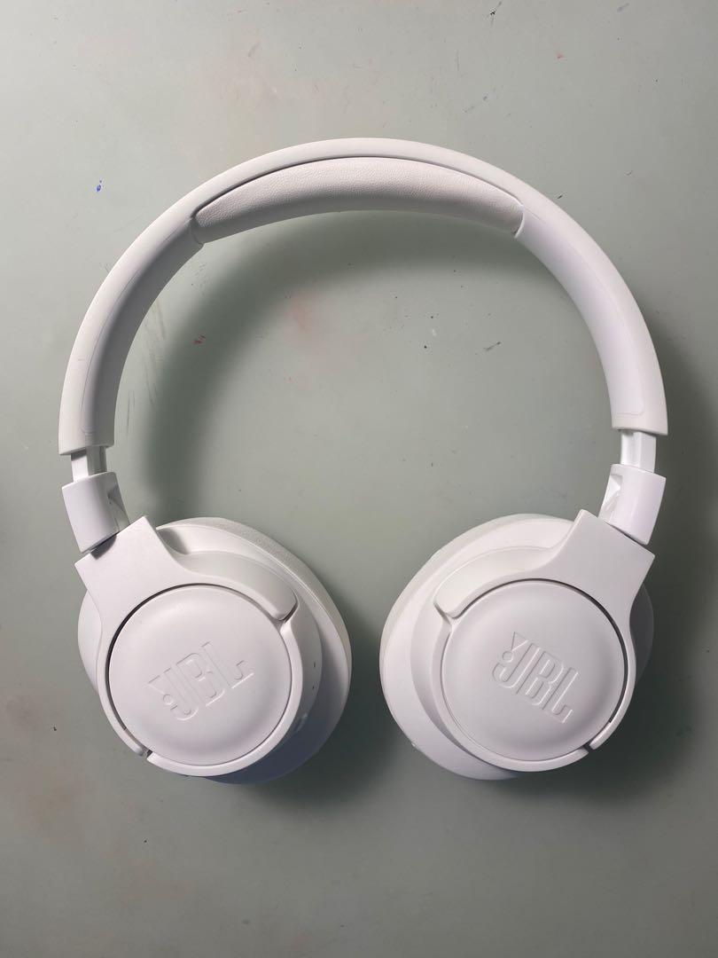 JBL 700BT Over-ear Wireless White Headphones, Audio, Headphones ...