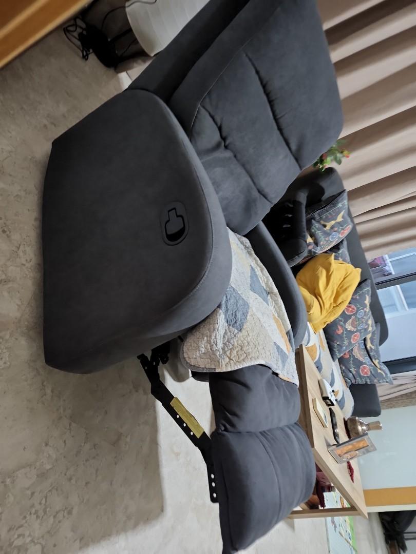 Lazyboy sofa chair, Furniture & Home Living, Furniture, Chairs on Carousell