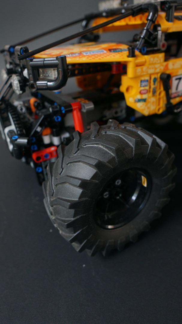 Lego Technic 4x4 Extreme Off-Roader - 42099 (Negotiable), Hobbies ...