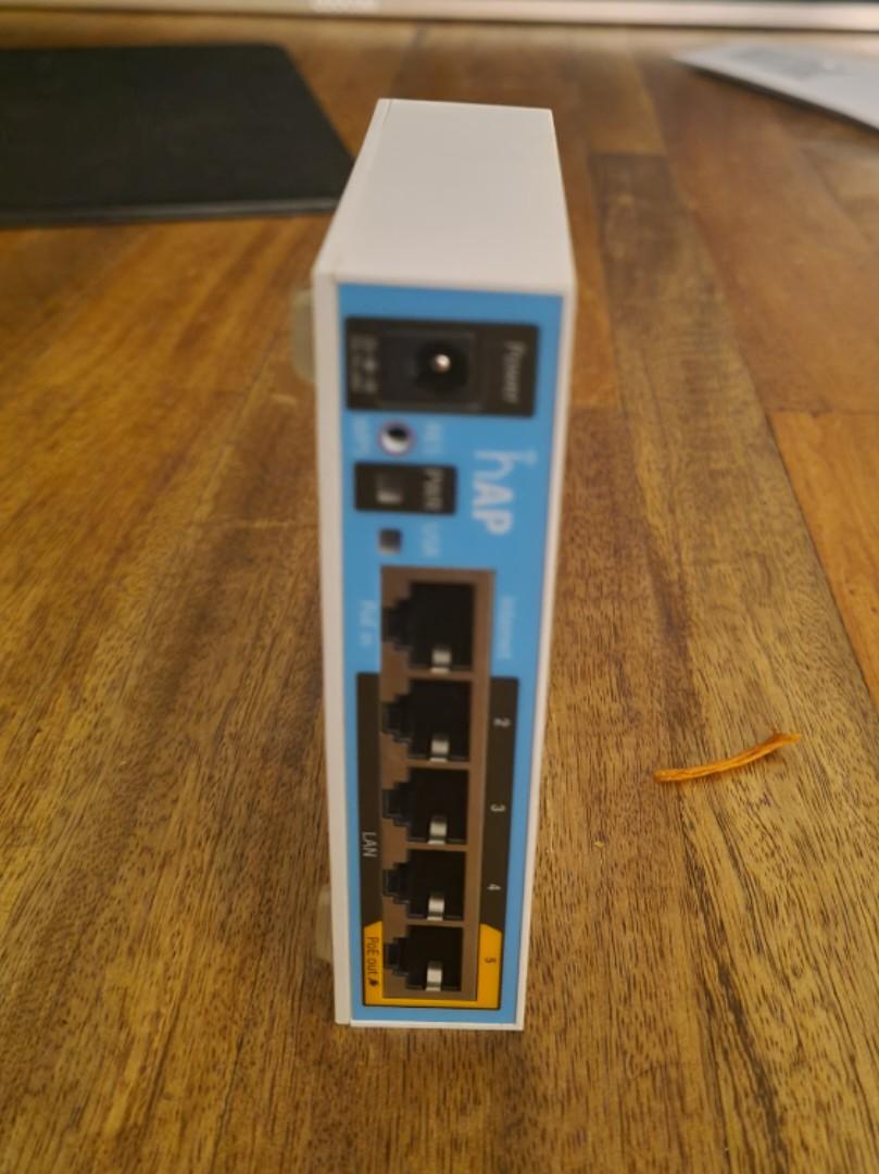 Router Mikrotik hAP series RB951ui-2nD, Elektronik, Lainnya di Carousell
