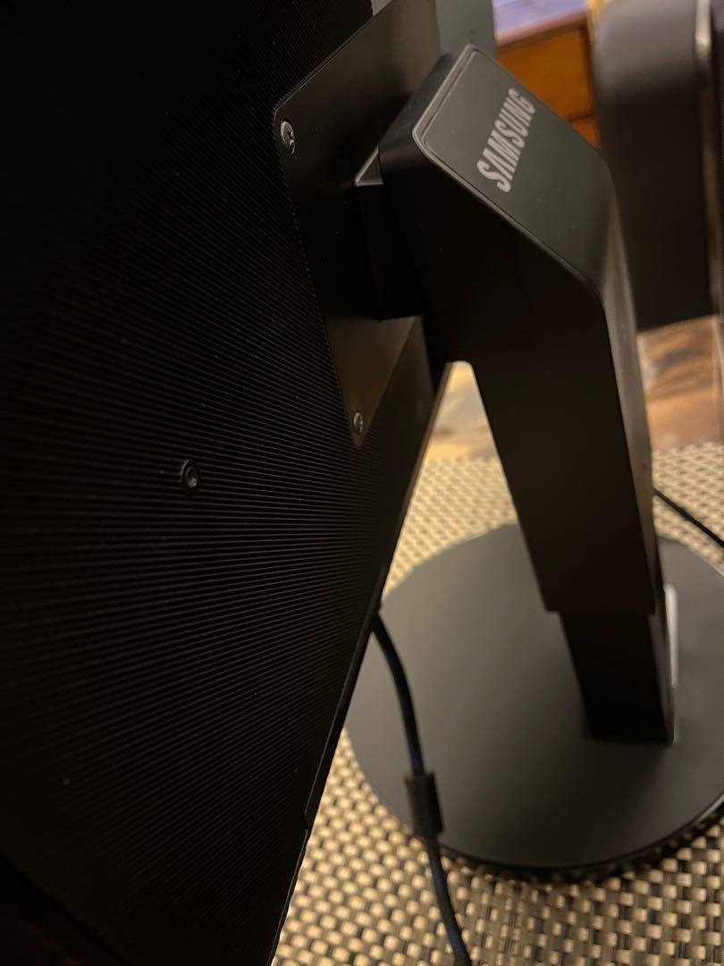 Samsung 30inch monitor SyncMaster 305T, 電腦＆科技, 桌上電腦 - Carousell