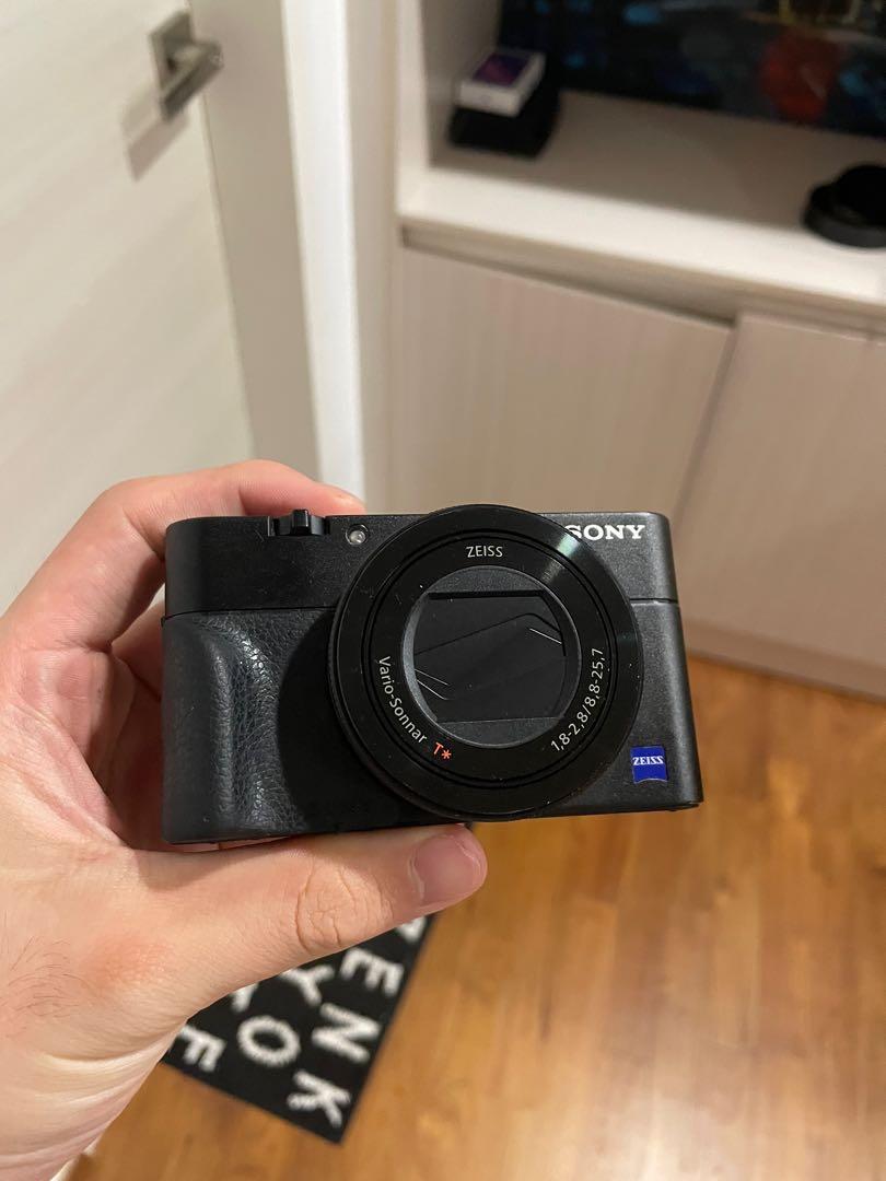 SONY RX100v mark 5 mkv, Photography, Cameras on Carousell