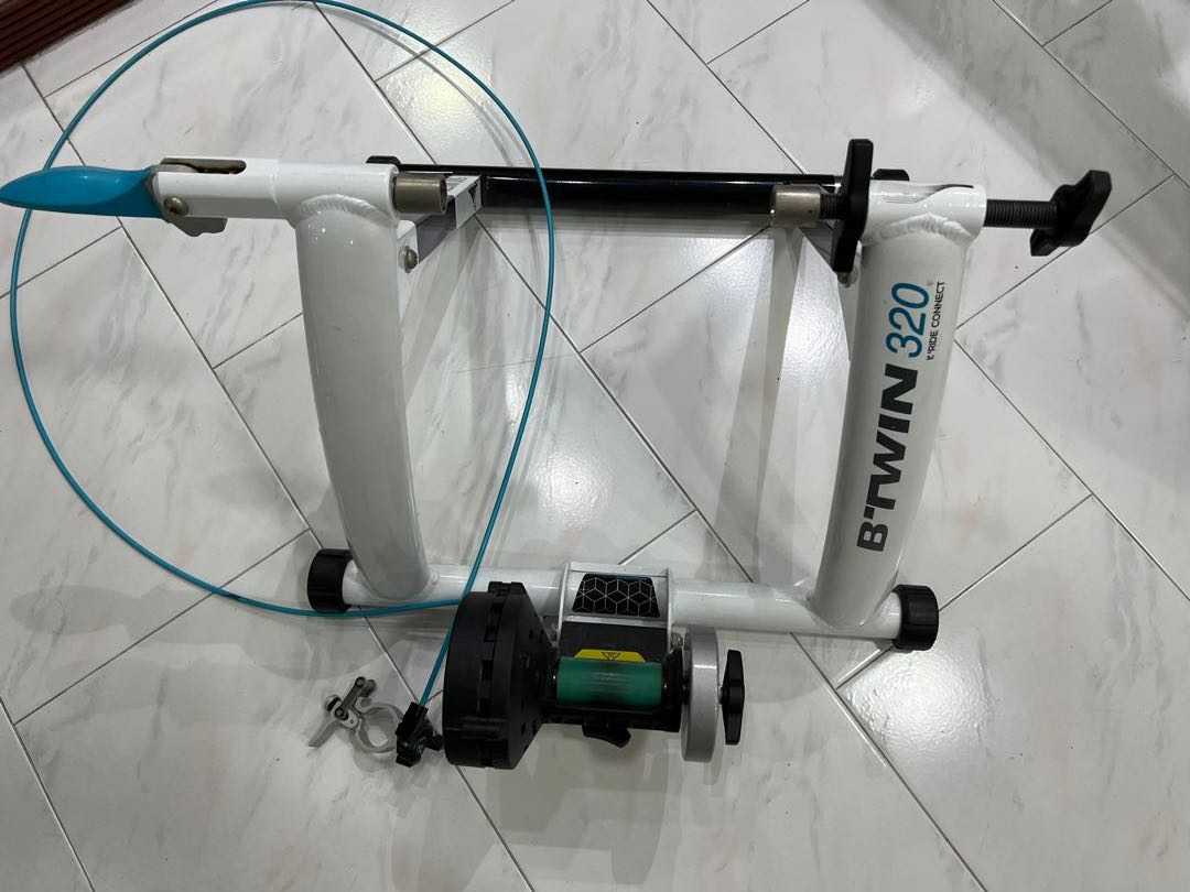 Turbo trainer + 10spd wheels on Carousell