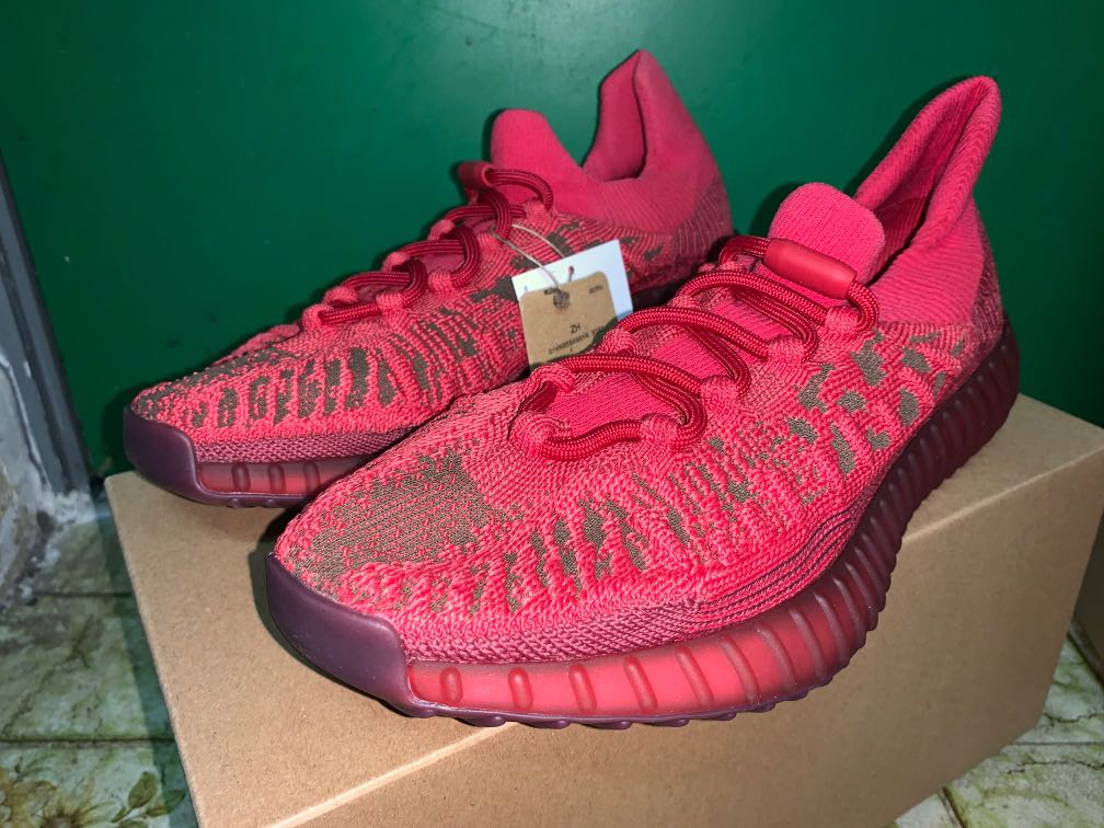 Adidas Yzy 350 v2 cmpct, 男裝, 鞋, 波鞋 - Carousell