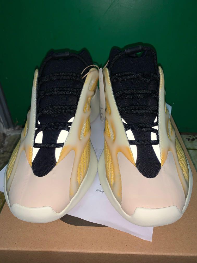 Adidas Yzy 700 v3, 男裝, 鞋, 波鞋 - Carousell