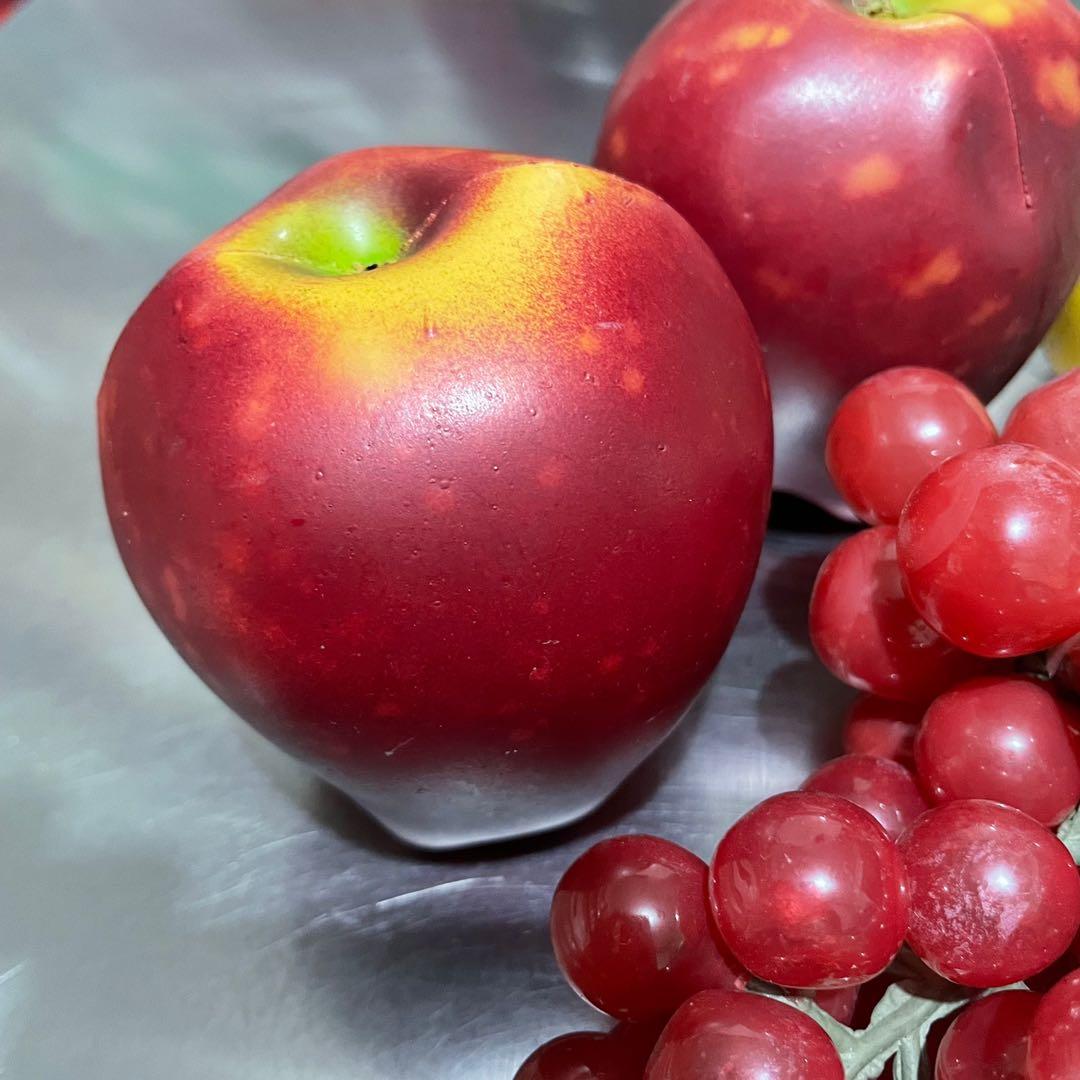 Plastic Fruits (Artificial Apples, Grapes, Pand that other fruit haha ...