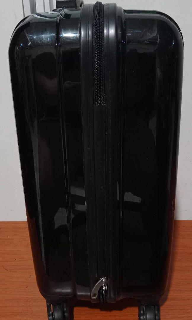 AUTHENTIC LEGEND WALKER BRAND LUGGAGE, Hobbies & Toys, Travel, Luggage ...