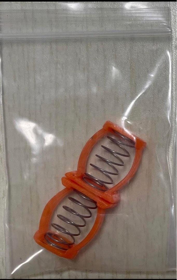 Brompton 用 C夾 隨心扭 一對 ez clamp spring, 運動產品, 單車及配件, 單車 - Carousell