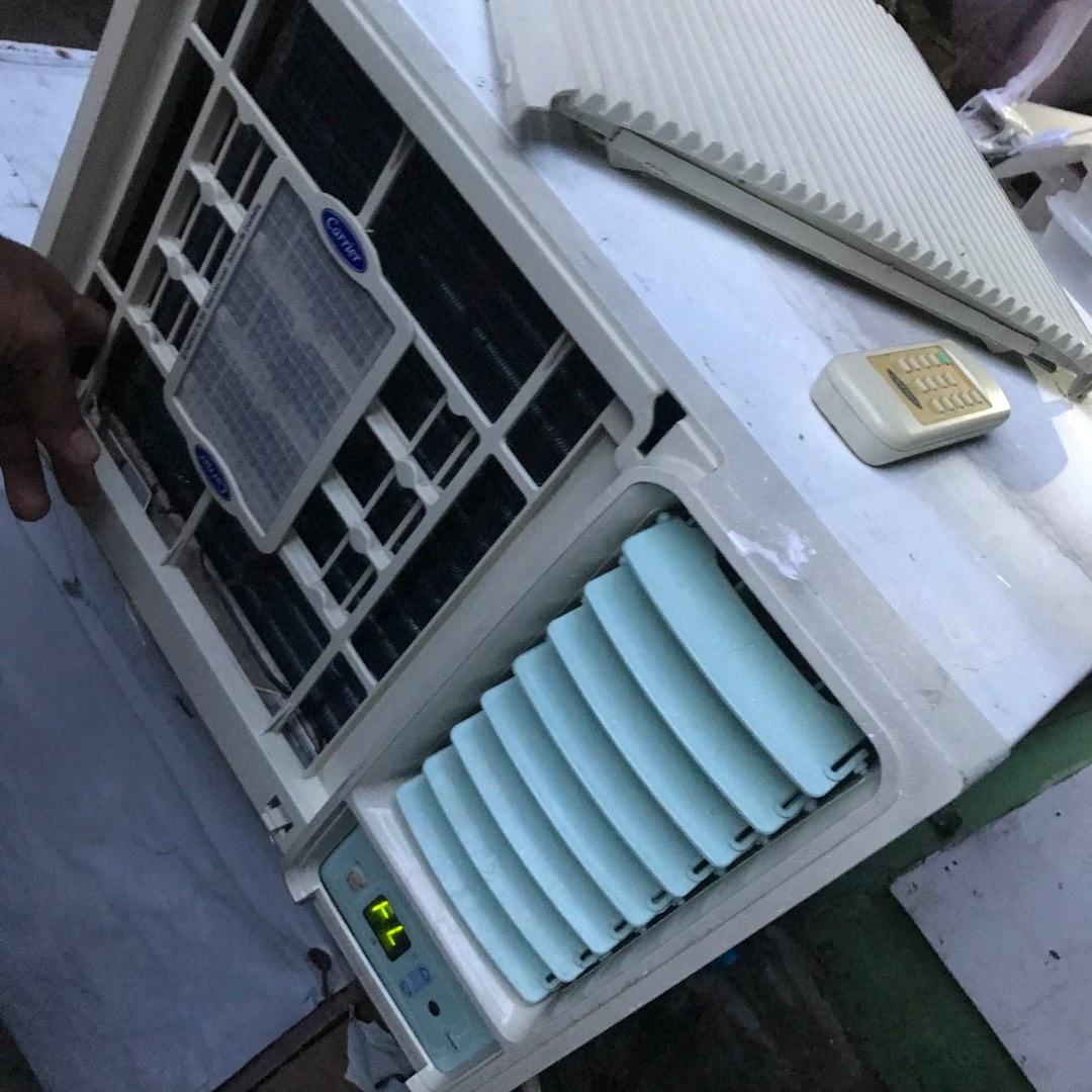 Carrier 0.75 Hp Window type Non-inverter Aircon on Carousell