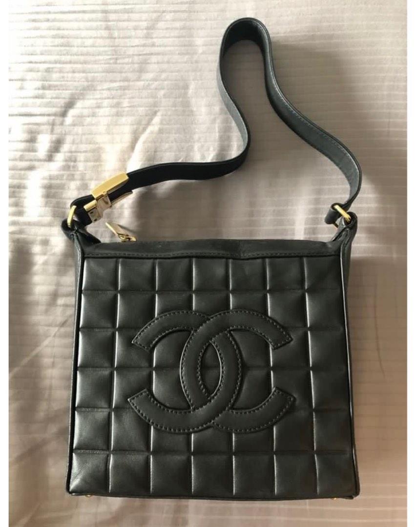 Chanel sling shoulder bag, Women's Fashion, Bags & Wallets, Shoulder ...