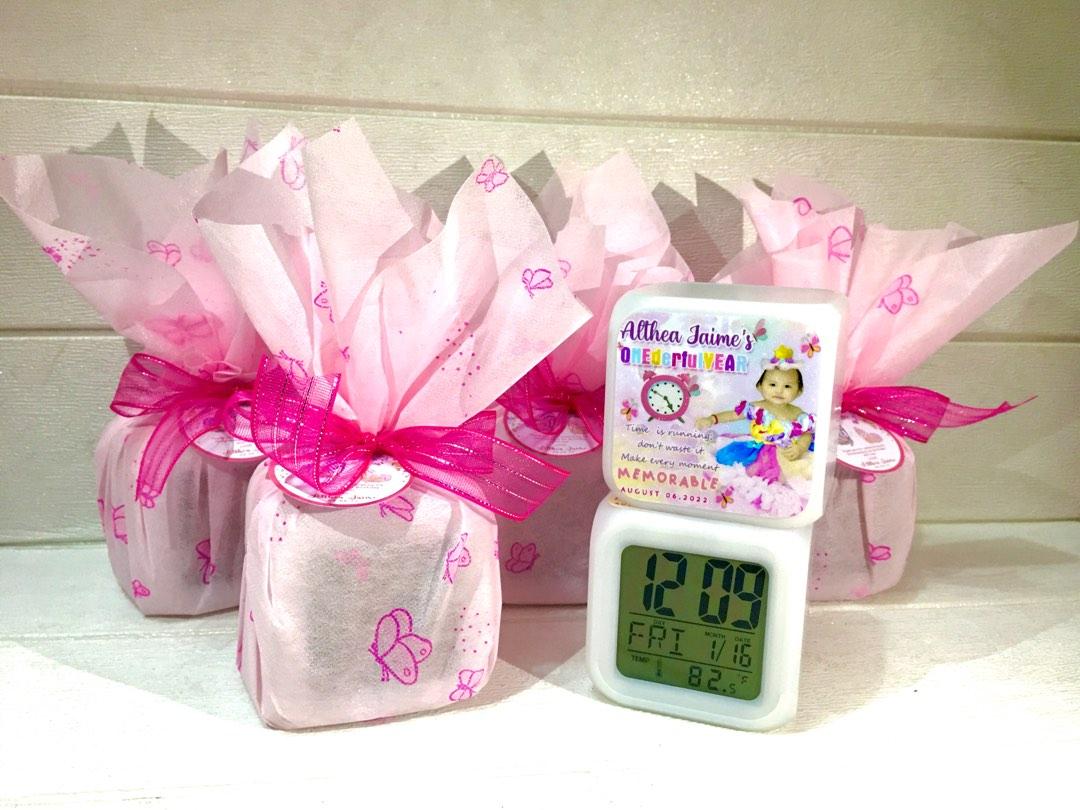 Dice Digital Clock Souviner, Furniture & Home Living, Home Decor ...