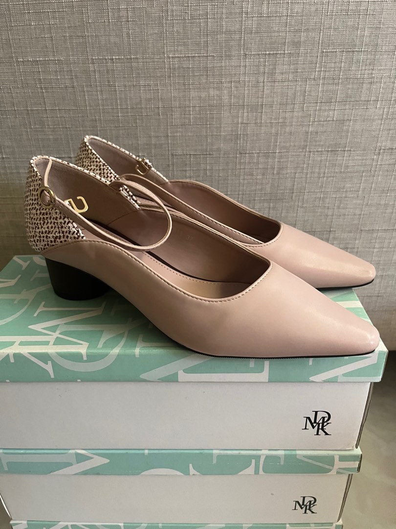 DMK Shoe Cream Color, Women's Fashion, Footwear, Heels on Carousell