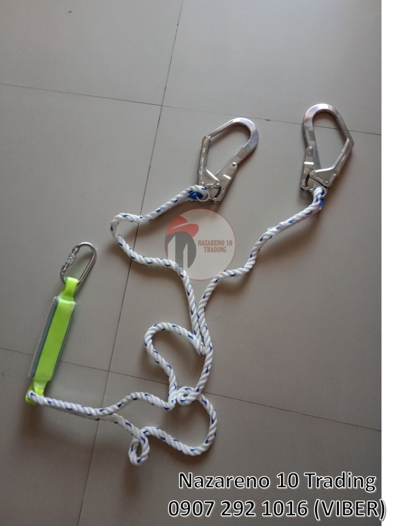 Double safety harness 42, Commercial & Industrial, Construction Tools ...