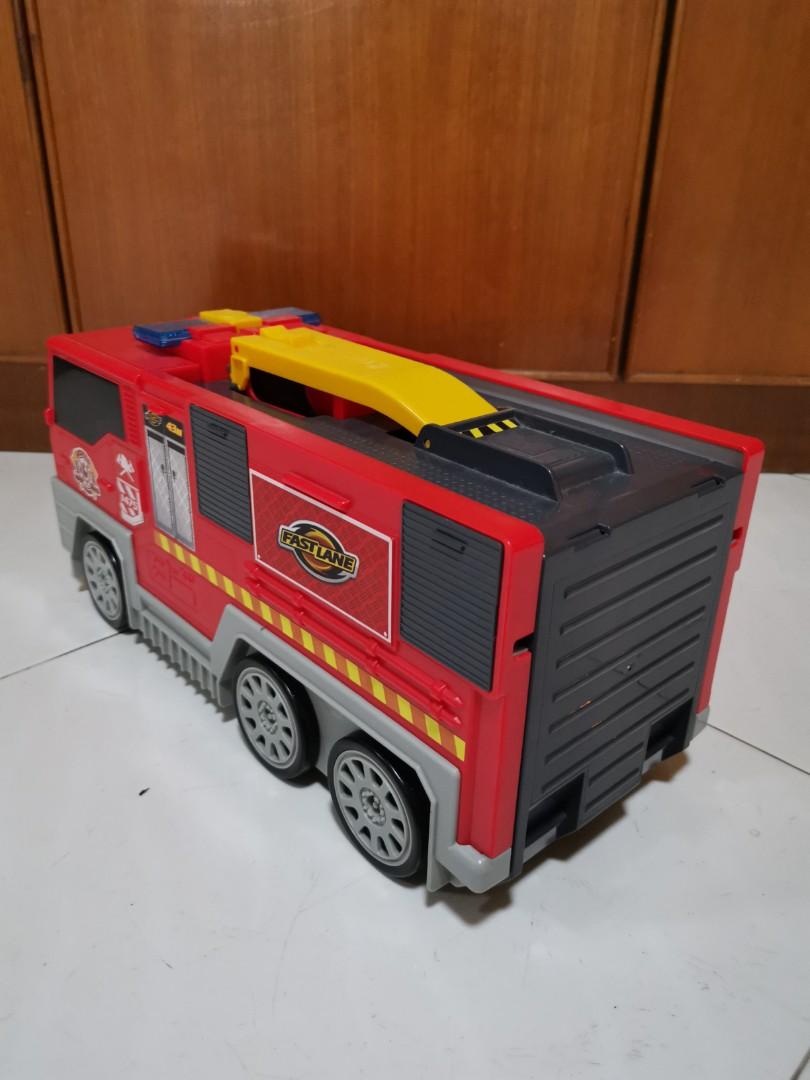 Fast Lane 2-in-1 Fire City Playset Jumbo Fire Truck PlayStation ...
