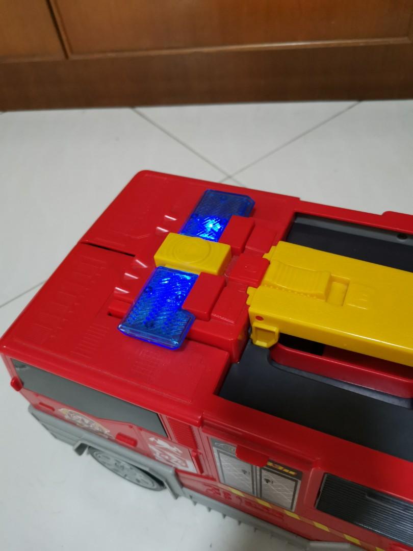 Fast Lane 2-in-1 Fire City Playset Jumbo Fire Truck PlayStation ...