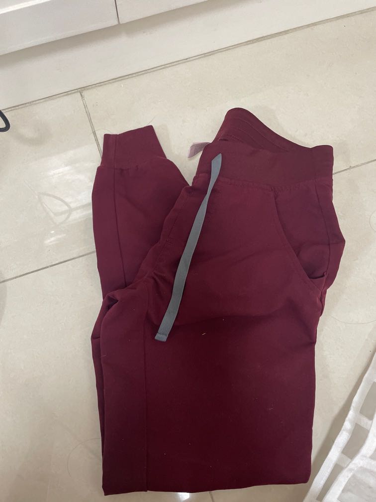 Figs burgundy core color xxs, Women's Fashion, Bottoms, Other Bottoms ...
