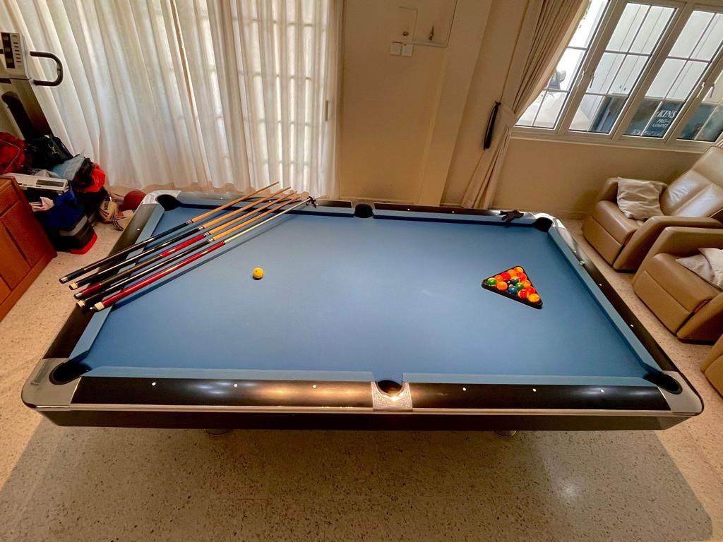 Full-sized tournament standard pool table., Sports Equipment, Sports ...