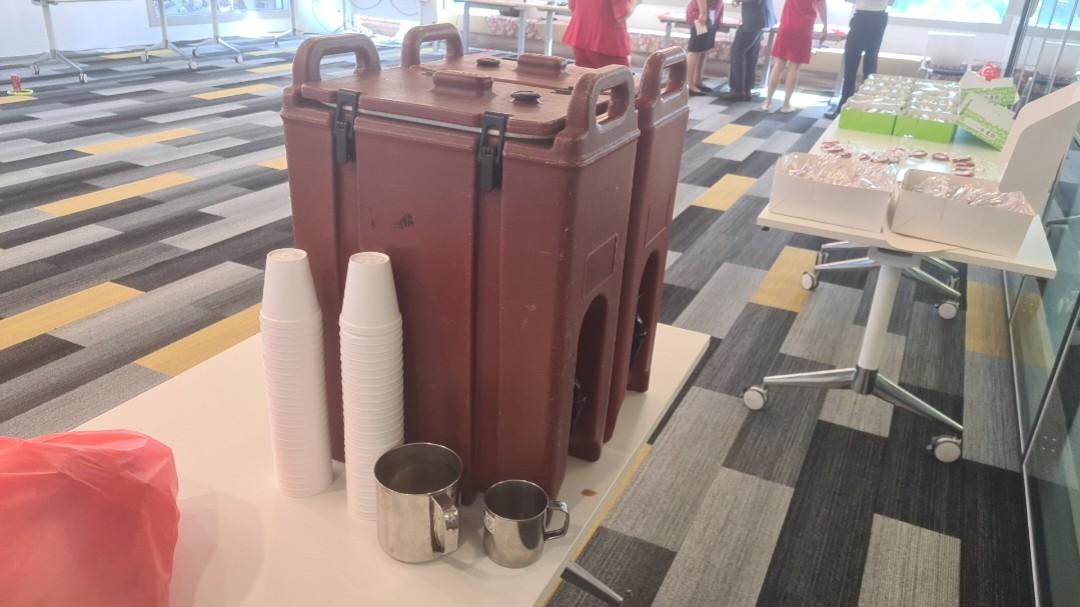Hamza's teh tarik live station, Food & Drinks, Local Eats on Carousell