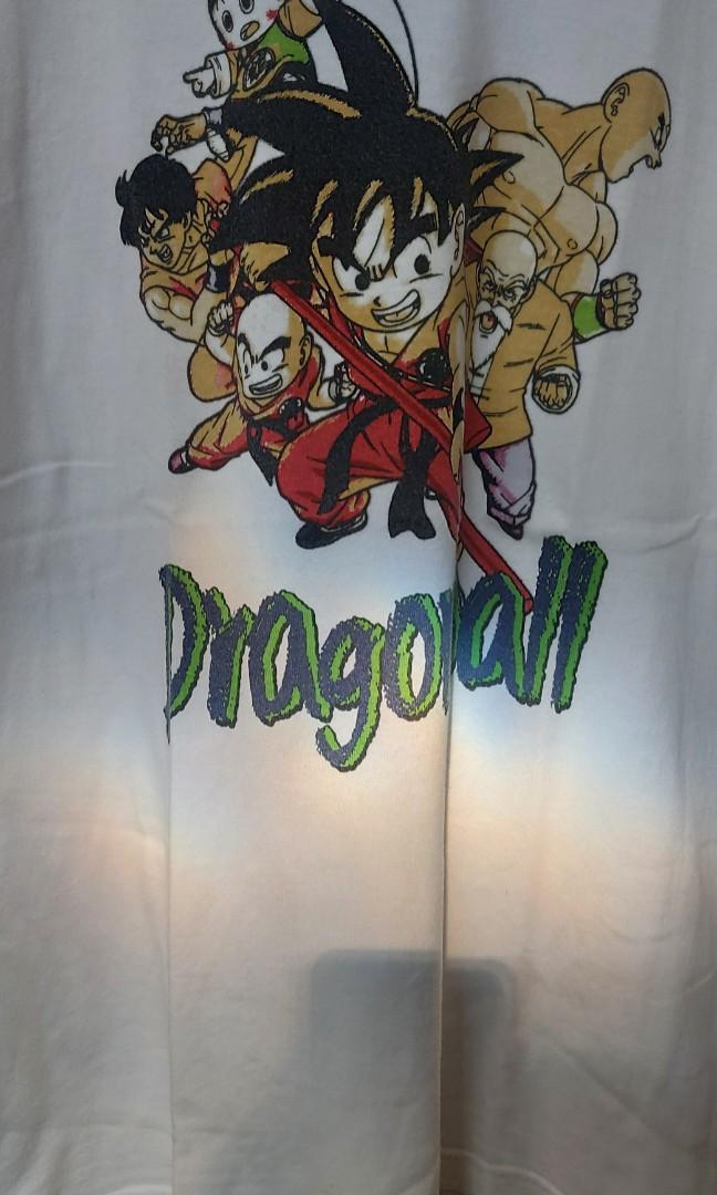 Kaos Uniqlo collabs Dragon Ball, Fesyen Pria, Pakaian , Atasan di Carousell
