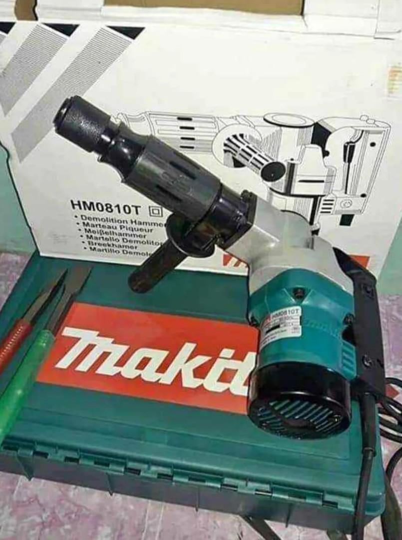 MAKITA CHIPPING GUN, Commercial & Industrial, Construction Tools ...