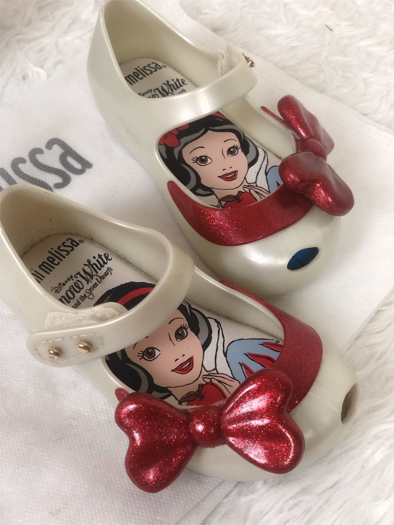 S6|Mini Melissa Ultragirl/Original, Babies & Kids, Babies & Kids ...