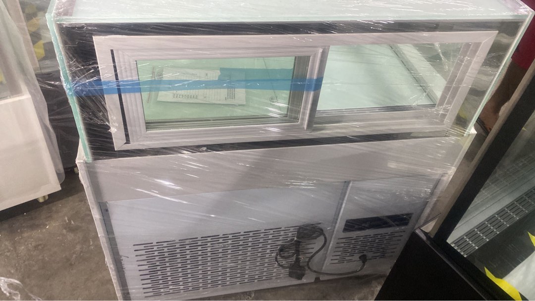 Modern Single Tier cake chiller, Furniture & Home Living, Kitchenware ...