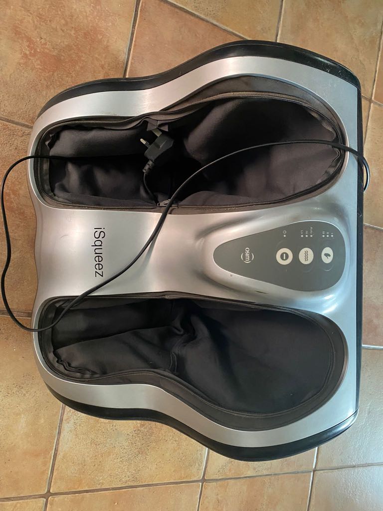Osim iSqueez, Health & Nutrition, Massage Devices on Carousell