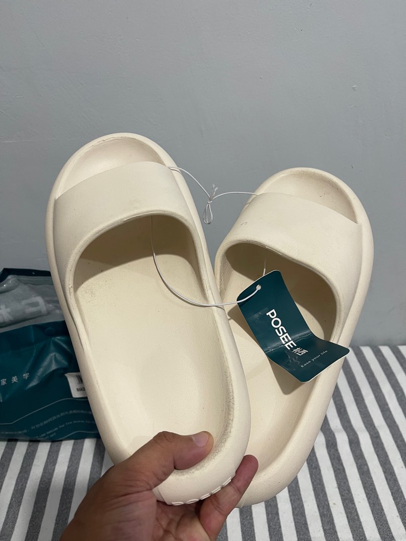 Posee Slides, Men's Fashion, Footwear, Slippers & Slides on Carousell