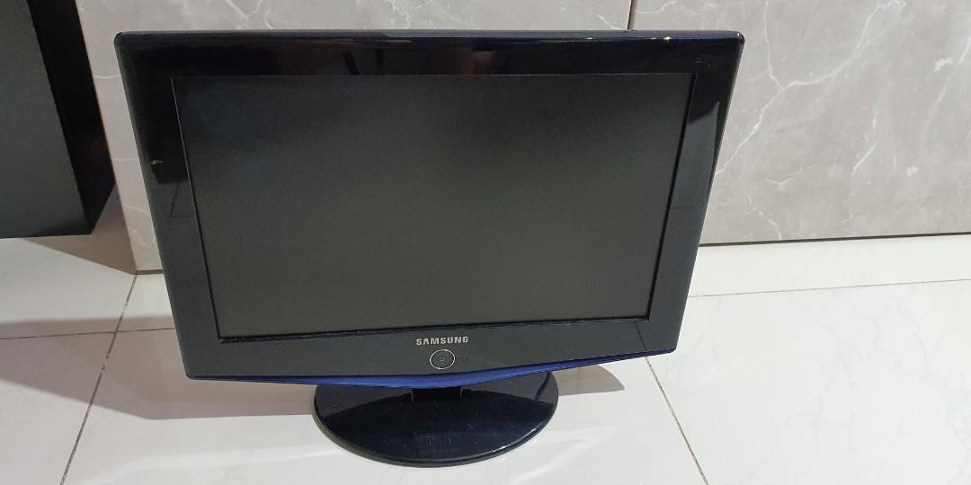 Samsung LCD TV, TV & Home Appliances, TV & Entertainment, TV on Carousell