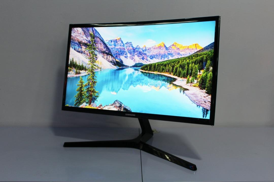 SAMSUNG ODYSSEY CRG5 GAMING MONITOR, Computers & Tech, Parts ...