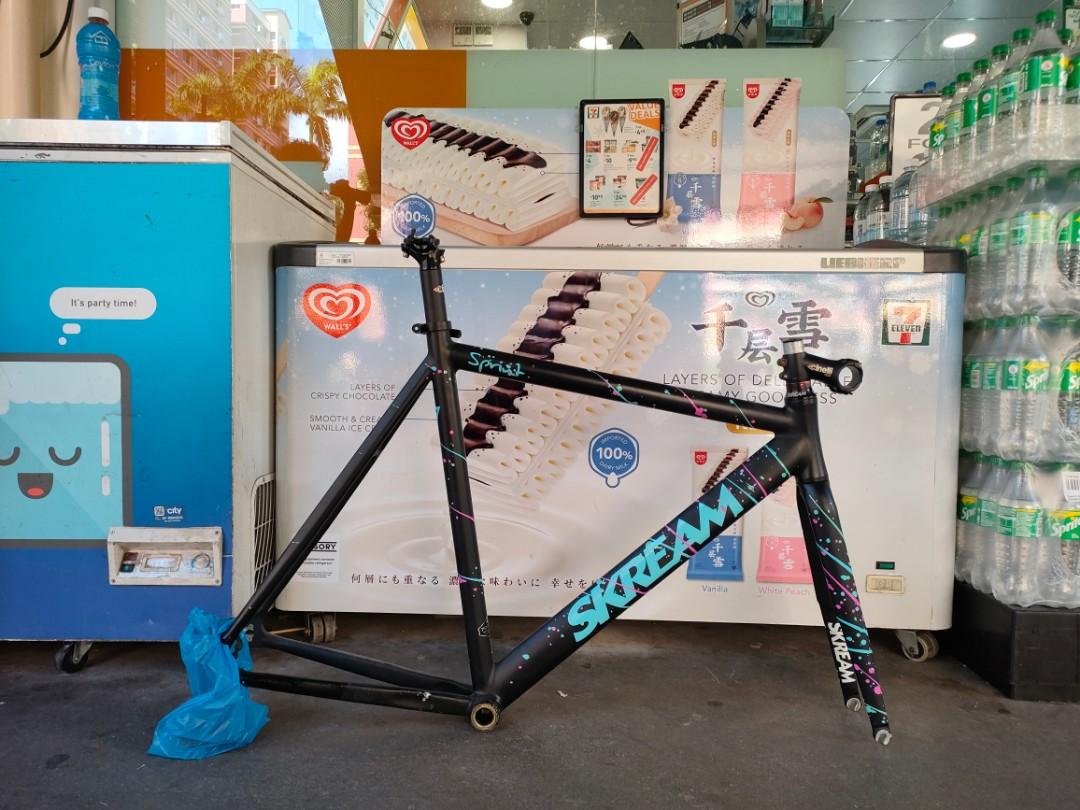 Skream v2 sprint, Sports Equipment, Bicycles & Parts, Bicycles on Carousell