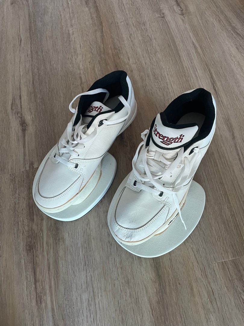 Strength Shoe / basketball / sprinting, 男裝, 鞋, 波鞋 - Carousell