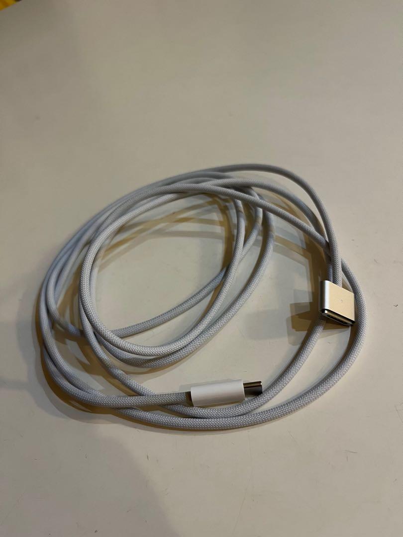 USB-C to MagSafe 3 charging cable, Computers & Tech, Parts ...